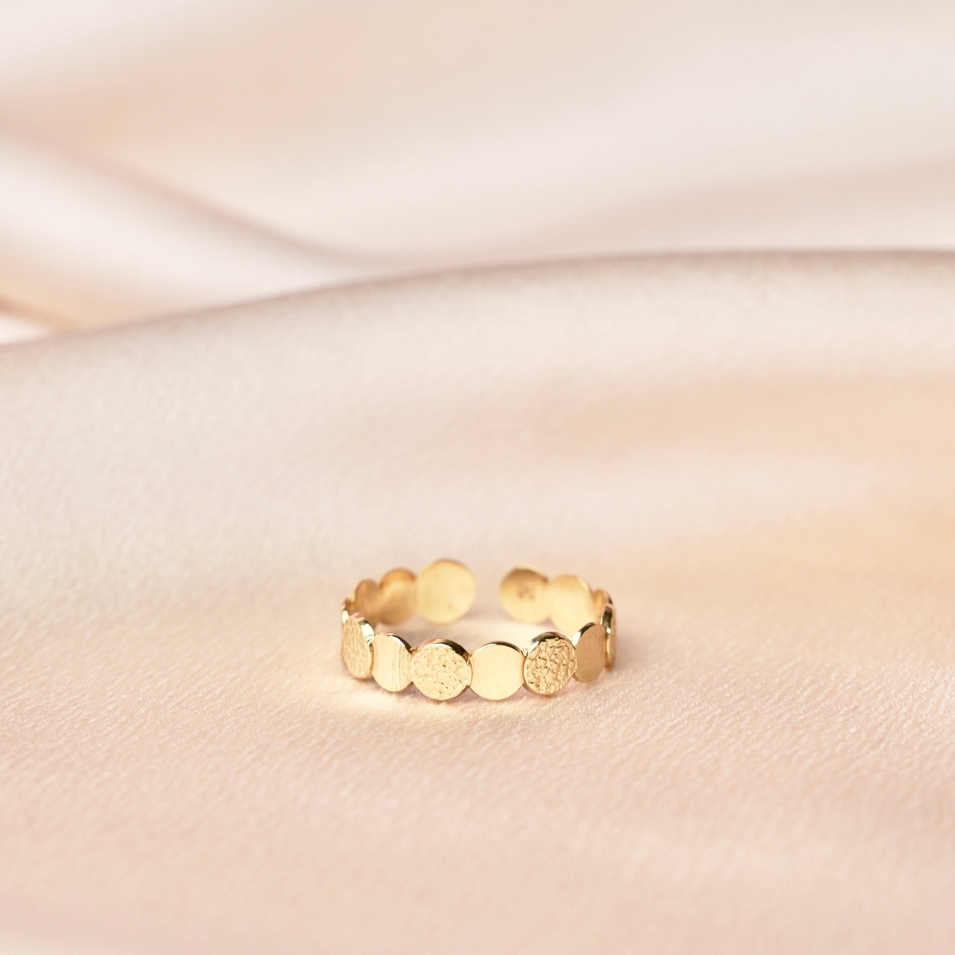 Entretien des bijoux : Guide de nettoyage et de préservation – MEORA Paris